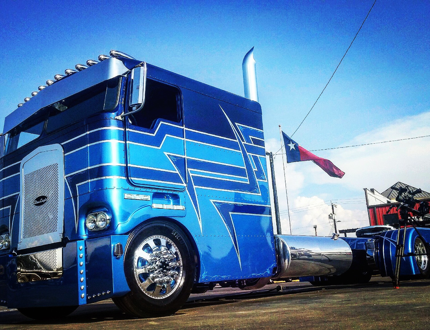 Season 2 Episode 8 | Texas Chrome Shop